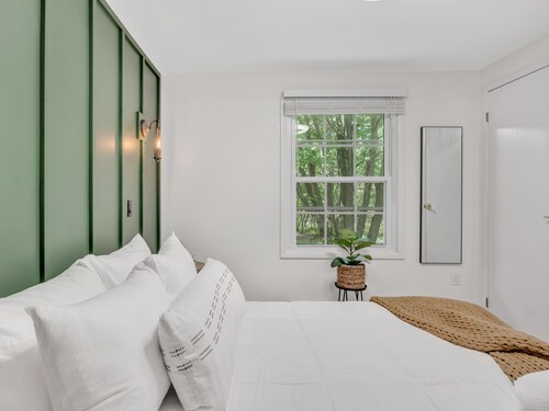 Casa Mia: Hot Tub, Movie Den, Near Ski & Kalahari - ペンシルベニア州