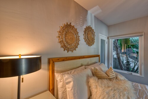 "Angels Landing" A Chic Pool & Spa Getaway W/ Panoramic Views - Los Angeles