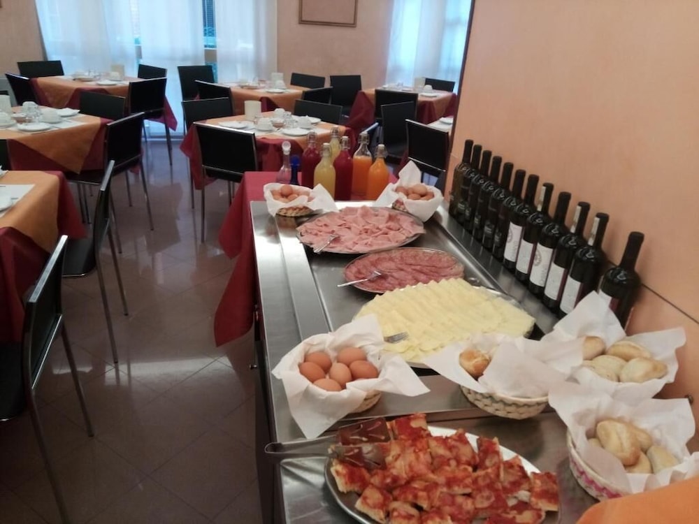 Hotel Manola - Rímini