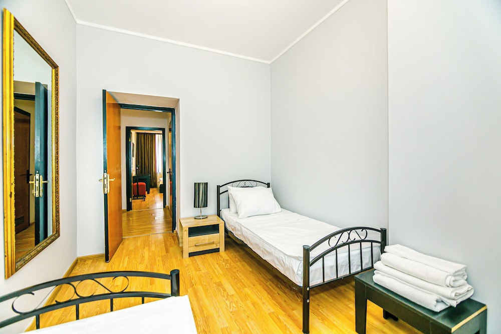 Azneft Garden Apartment - Bakou