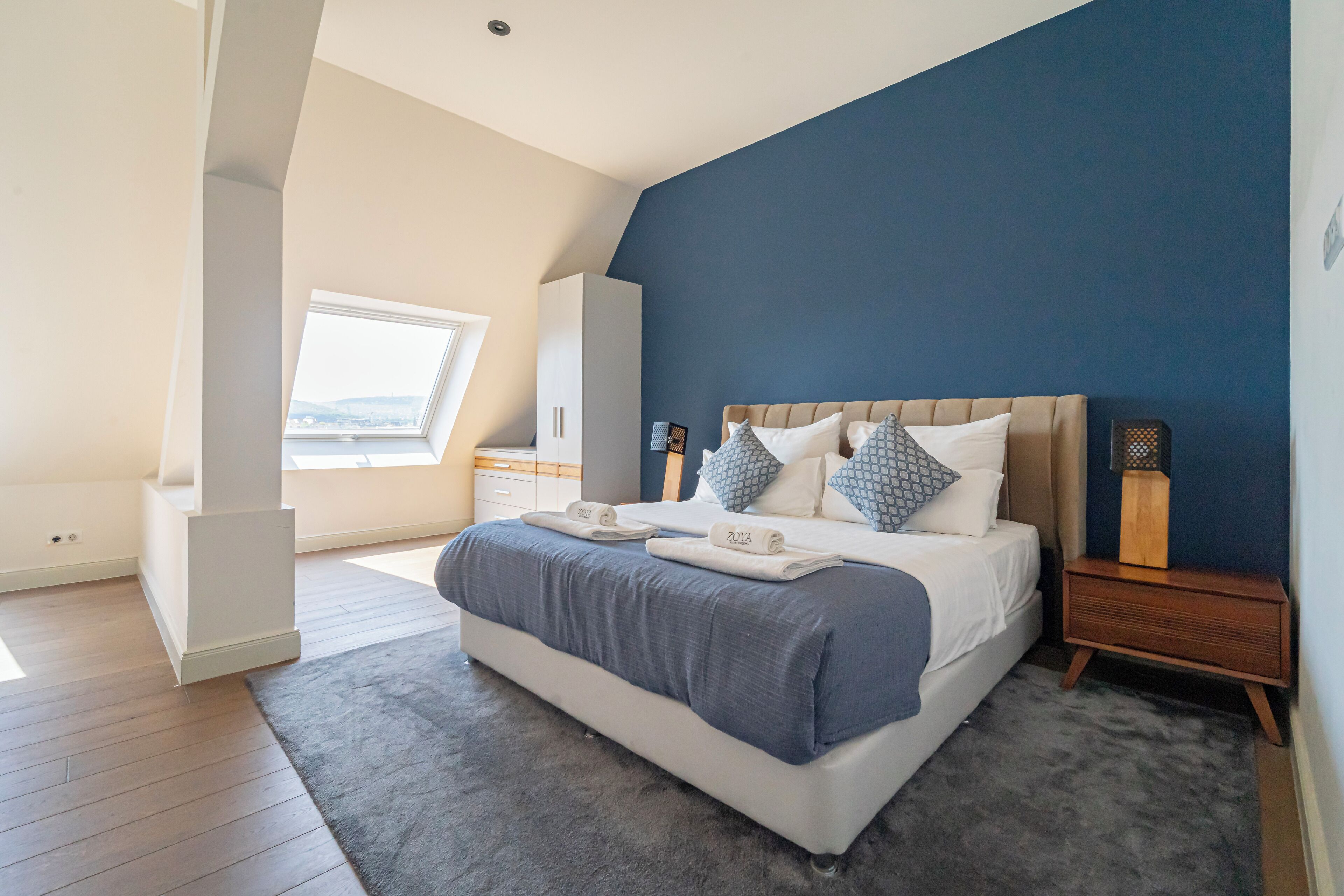 Penthouse de Luxo | Cofre no quarto, com decoração personalizada 