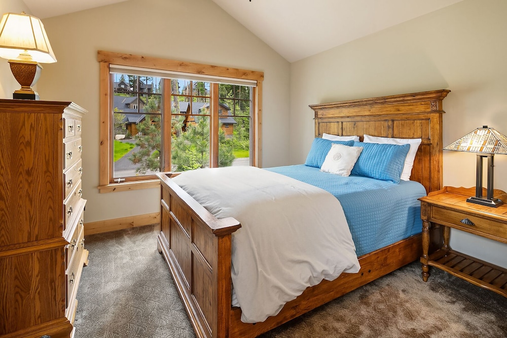 Great Value For Up To 21 Guests! Game Room | Wifi | Shuffleboard | Ping Pong - Washington