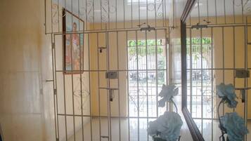 Entrada (vista interior)