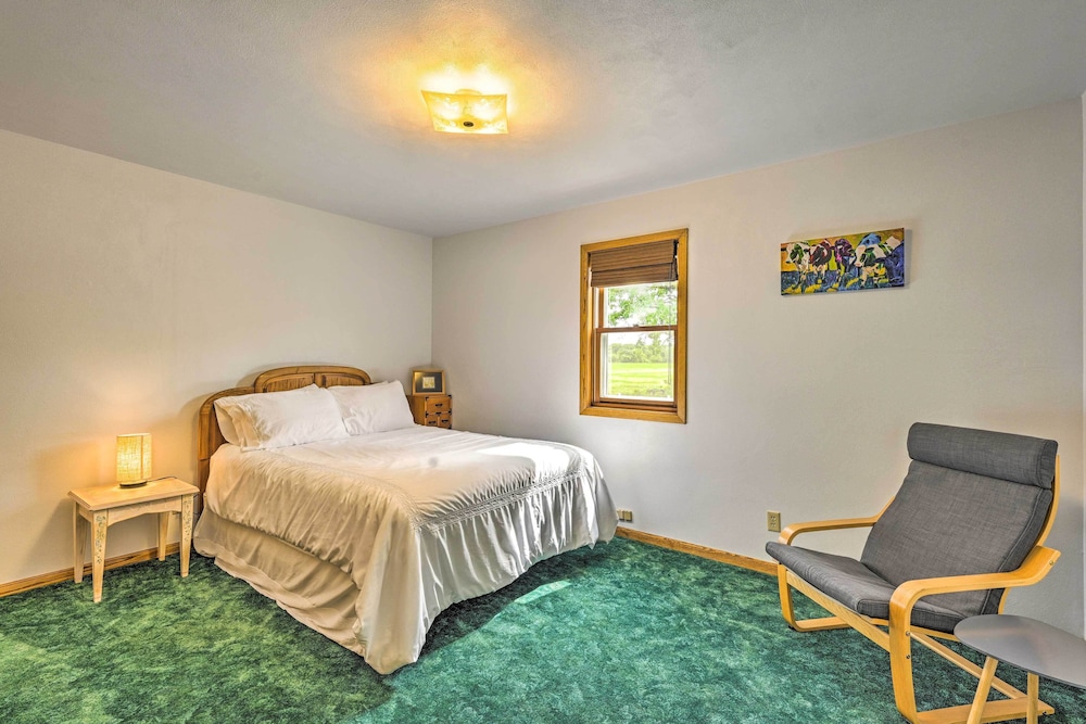 Stunning Wisconsin Retreat On Active Farm! - Governor Dodge State Park, Dodgeville