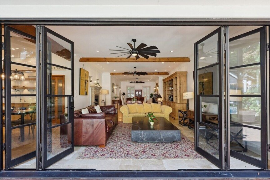 Midtown Mansion With 13 Beds 5 Bath W Pool And Sauna - Atlanta, GA