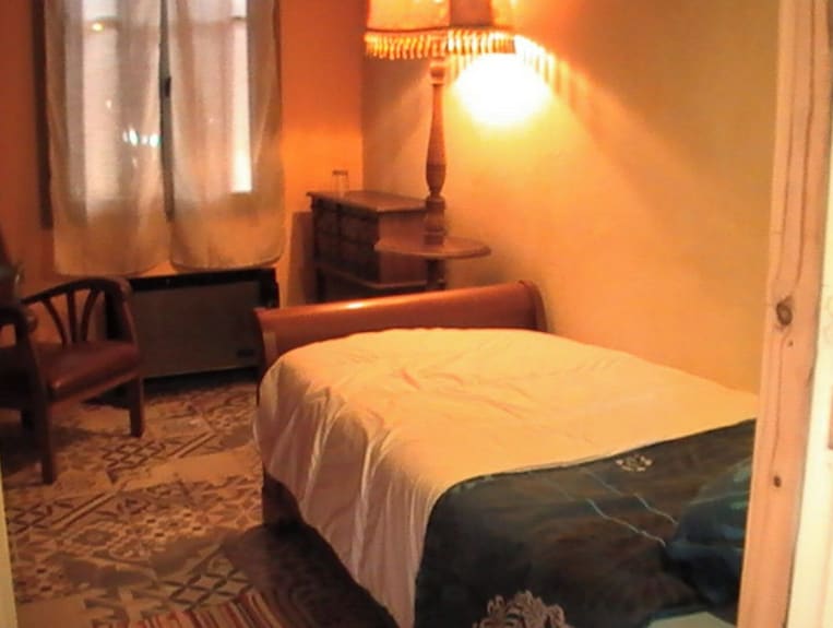 Quiet And Close To Tourist Sites In The Perigord - Château de Neuvic