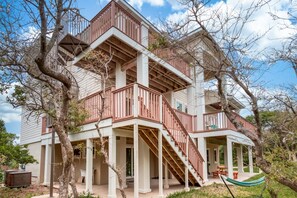 Casa (Tucker’s Hideaway at Seagate) | Exterior