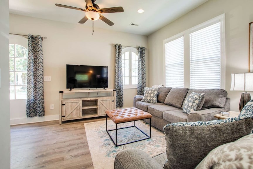 Little Stone House In The Heart Of Murfreesboro - Murfreesboro, TN