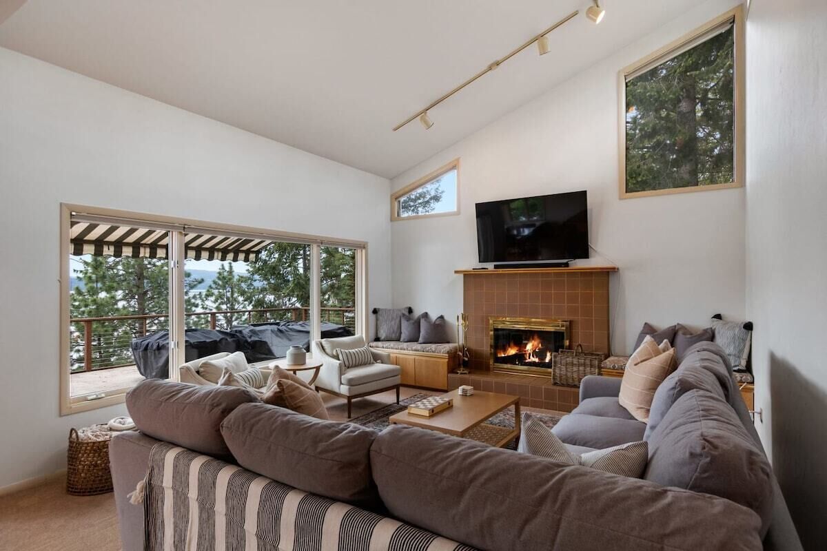 Mica Bay Chalet | This Retreat Awaits You - Lake Coeur d'Alene, ID