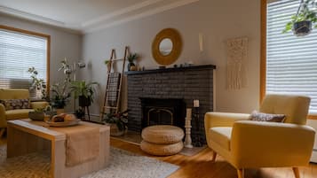 Televisor de ecrã plano de 45 polegadas com canais digitais, Netflix