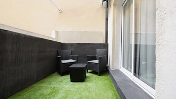 Estúdio, cozinha americana (Medium with Terrace) | Sacada