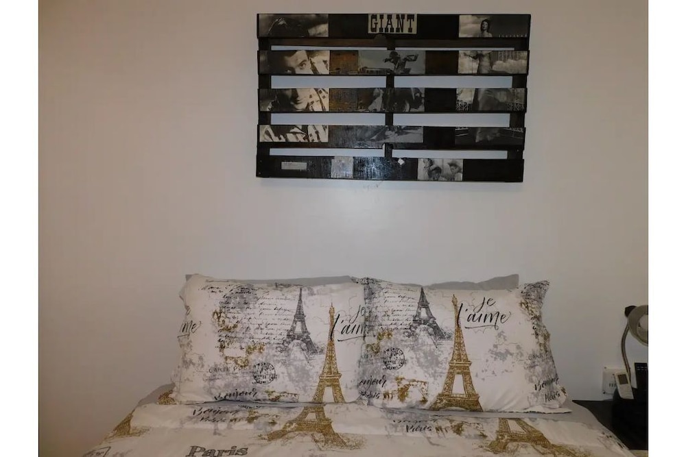 Carmen's Marfa Hotel/elia's 2 Queen Beds En-suite - Marfa, TX