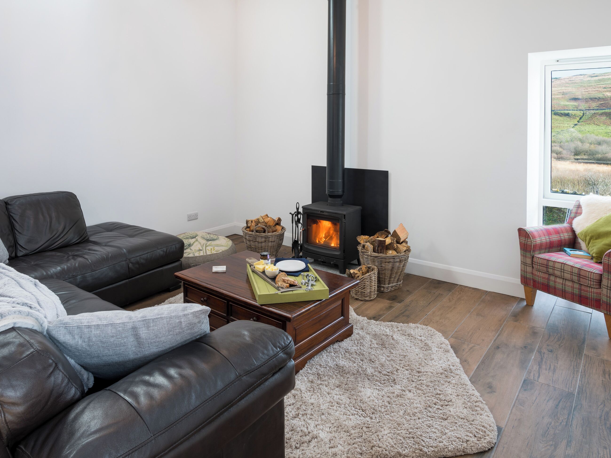 2 Bedroom Accommodation In Near Laurieston - Ayrshire