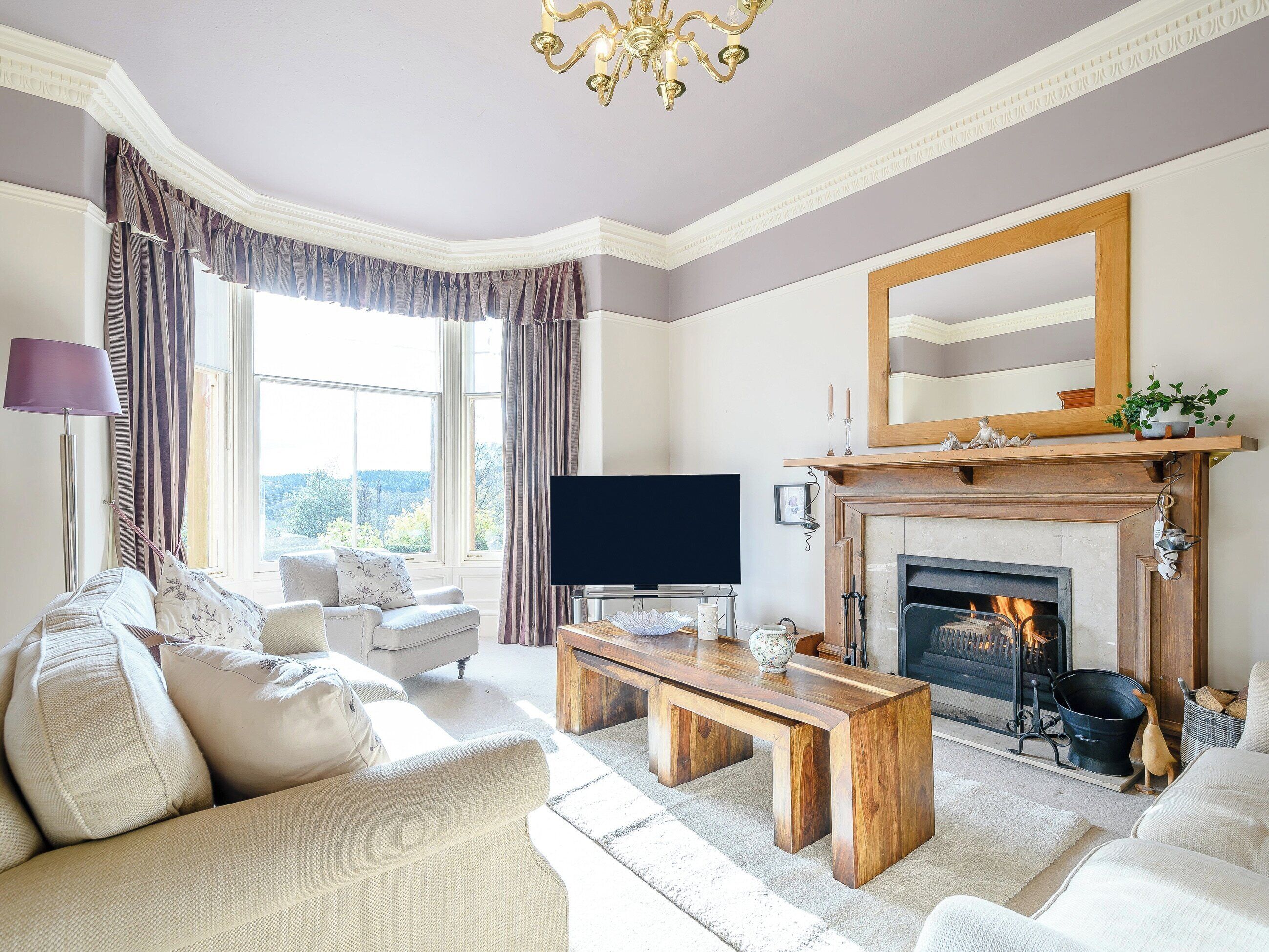 7 Bedroom Accommodation In Aberfoyle - Loch Lomond