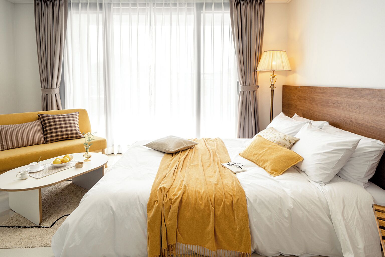 Estúdio (W) | Camas com colchões de espuma com sistema de memória, cortinas blackout