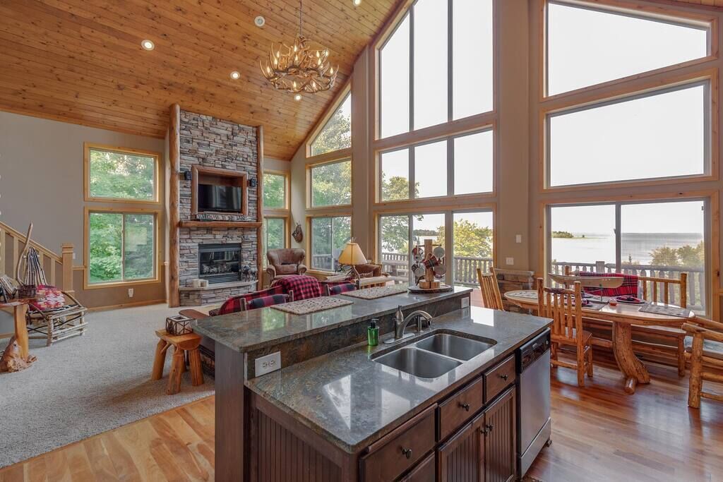 Waterfront Leech Lake Home W/ Dock, Fire Pit & Kayaks - Walker, MN