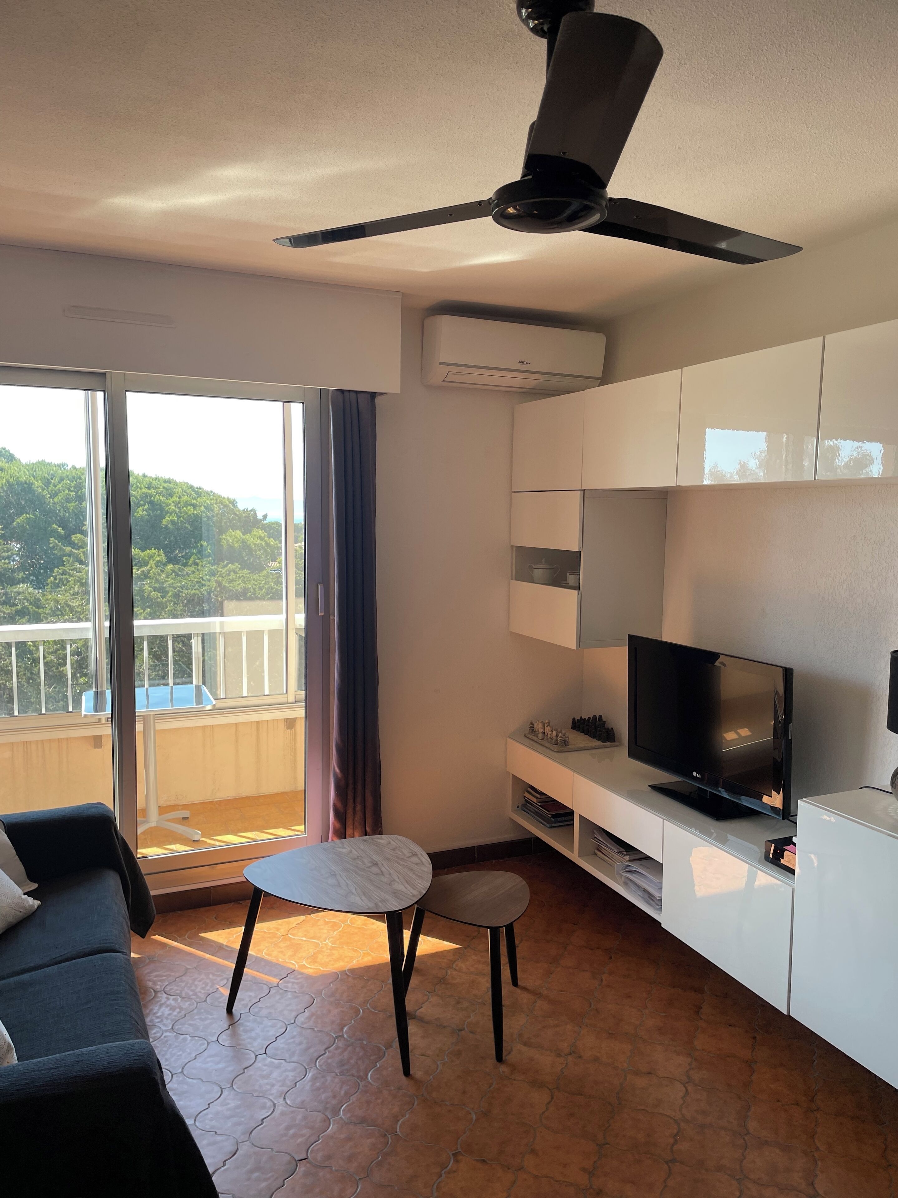 Logement 4 Personnes  à 300m De La Plage De Sable Du Brusc Et Du Port - Six-Fours-les-Plages