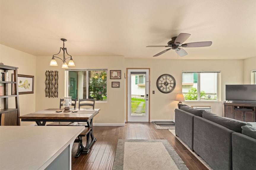 Comfortable, Quiet Stay With Quick Access To Town And Trails - State of Washington