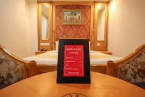 Quarto casal executivo | Frigobar, escrivaninha, cortinas blackout, Wi-Fi de cortesia