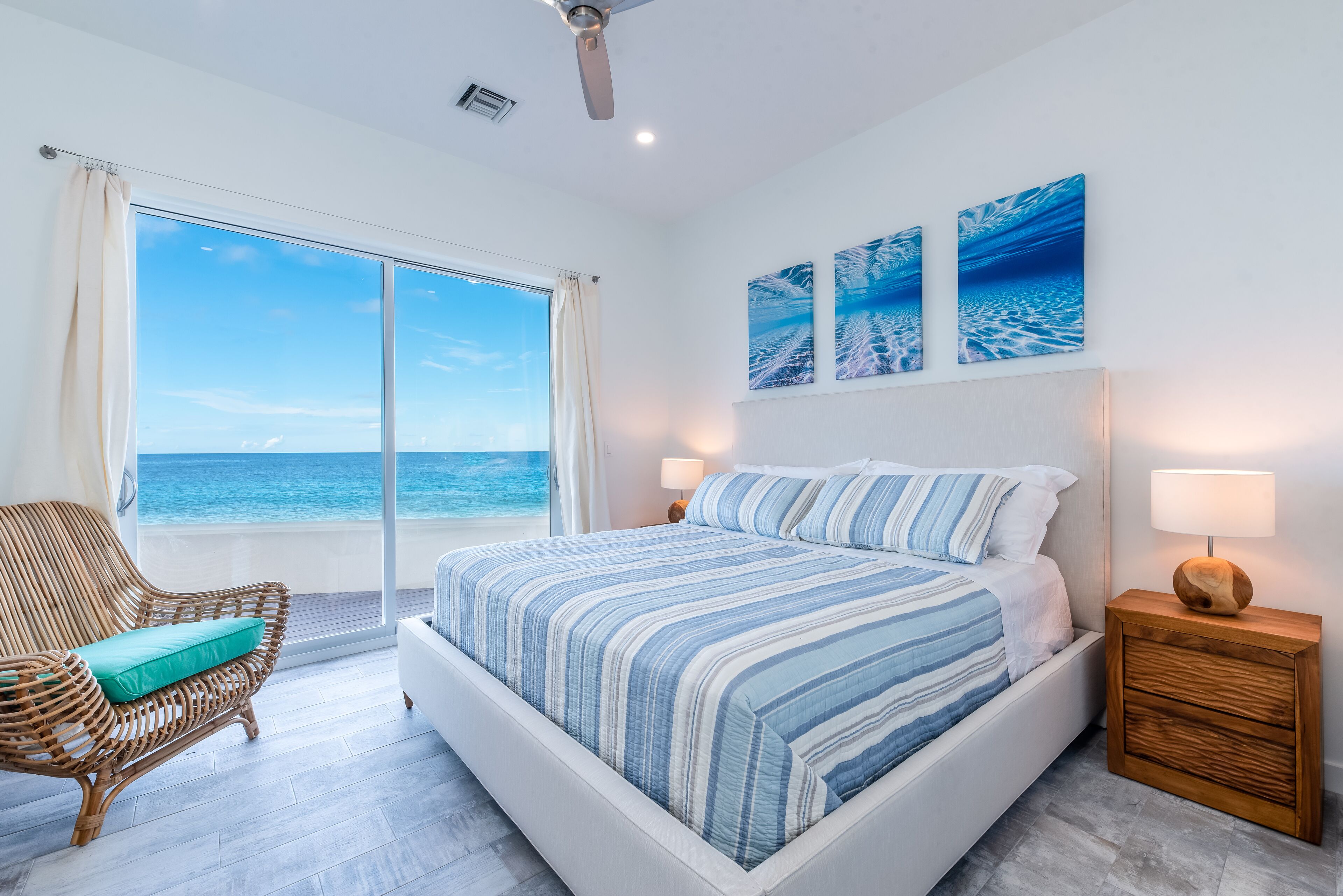 Serene Two Bedroom Condo With Stunning Sunsets - West Bay