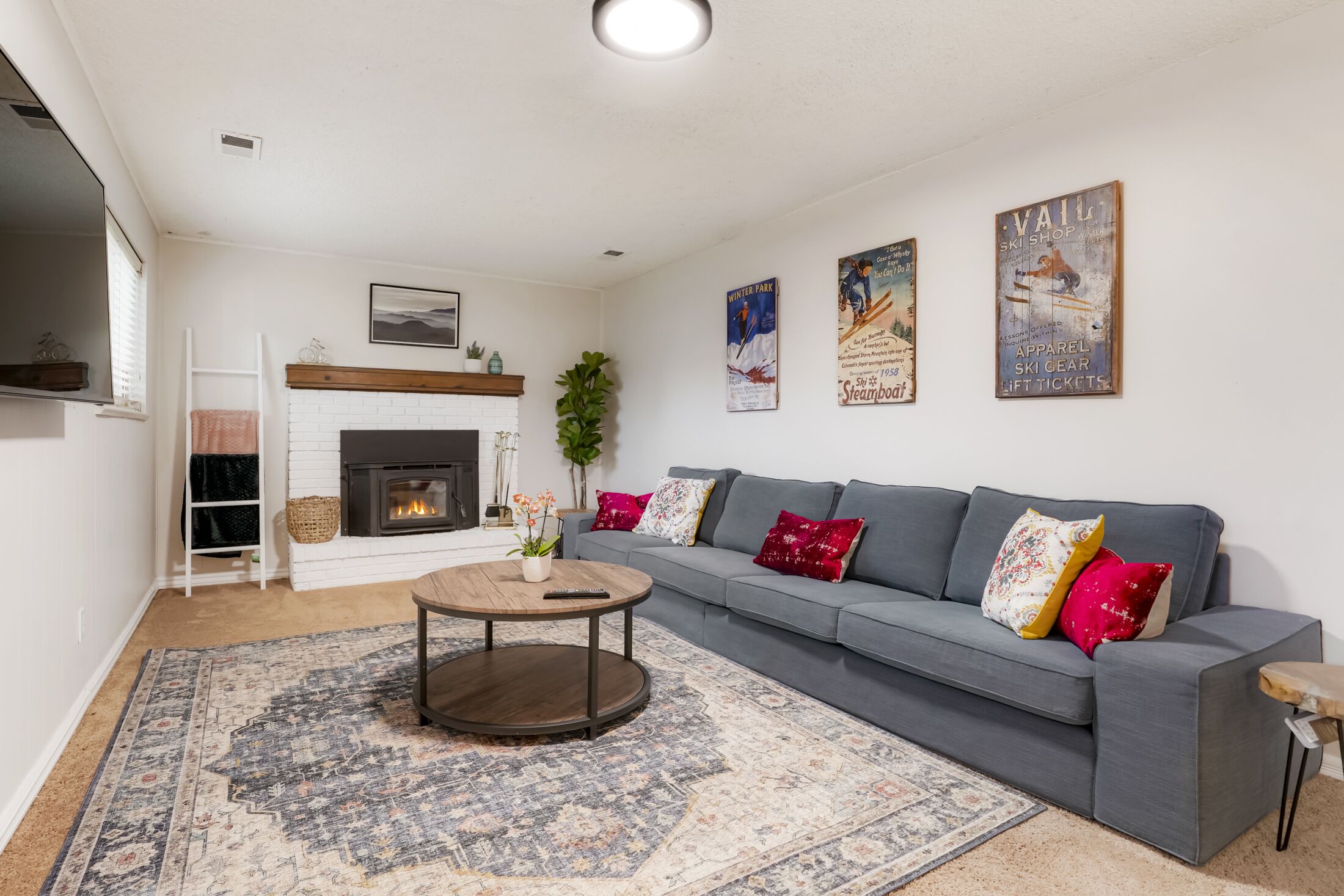 Newly Renovated-spacious-20min To Den& Boulder-hottub/game Room/basketball Court - Broomfield, CO