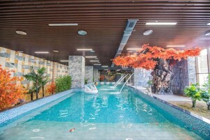 Piscina interior