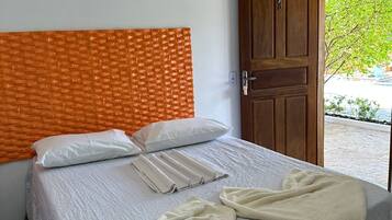 Quarto Clássico com Cama de Casal | Wi-fi grátis, roupa de cama fornecida