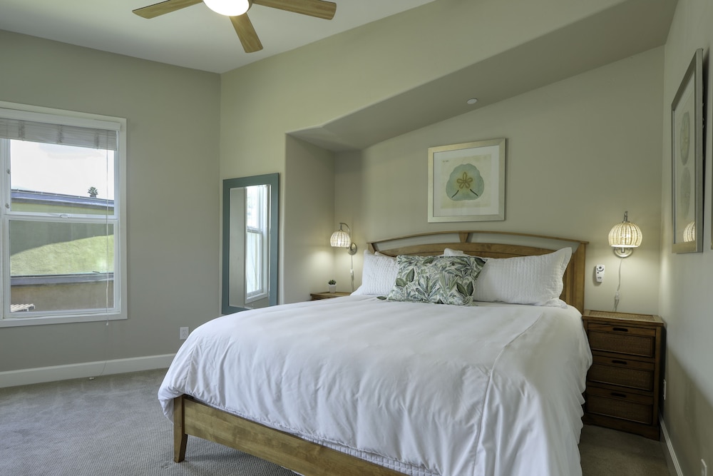 Fresh Look At Frank's Beach House - 50 Yards To Beach - A Family Fav! - San Luis Obispo, CA
