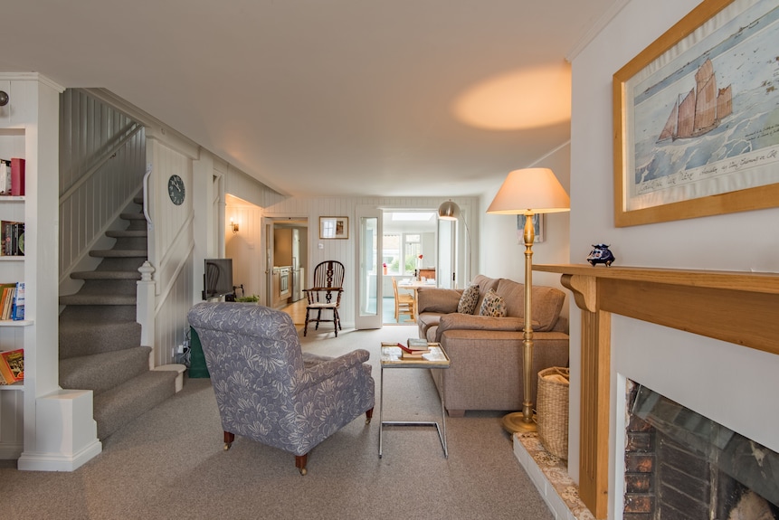 Charming, Traditional Victorian Cottage In The Heart Of The Conservation Area Of Deal - Deal