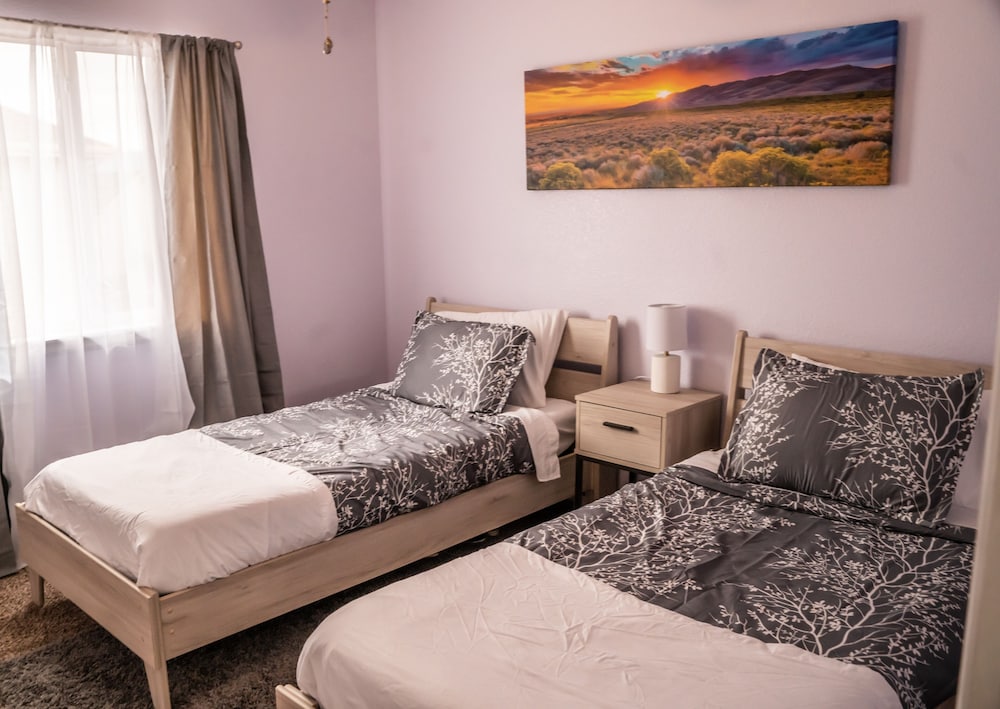 The Perfect 5-bedroom Home For The Entire Family - Colorado