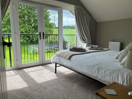 Casa de Campo | 3 quartos, com decoração personalizada, com mobília individualizada 