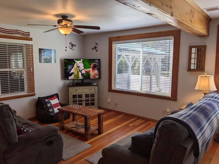 Charming Town Home 8 Min To Lake Almanor, 35 Min To Mt. Lassen - Chester, CA