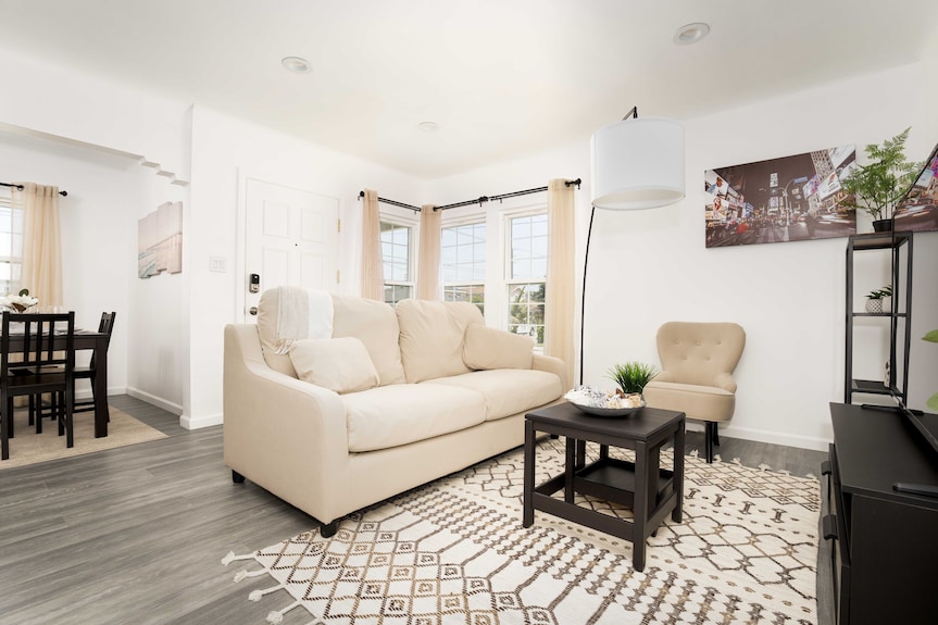 Luxe Comfort Near Lax & Sofi - 雷東多海灘