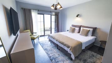 Cift Kisilik Oda, Bahce ve Deniz Manzarali | Minibar, cofre no quarto, quartos insonorizados, Wi-fi grátis