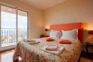 Apartamento | 2 quartos, com decoração personalizada, com mobília individualizada