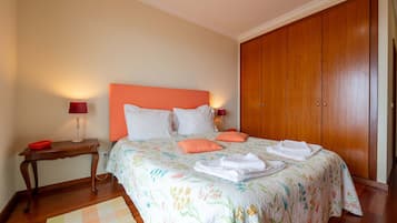 Apartamento | 2 quartos, com decoração personalizada, com mobília individualizada