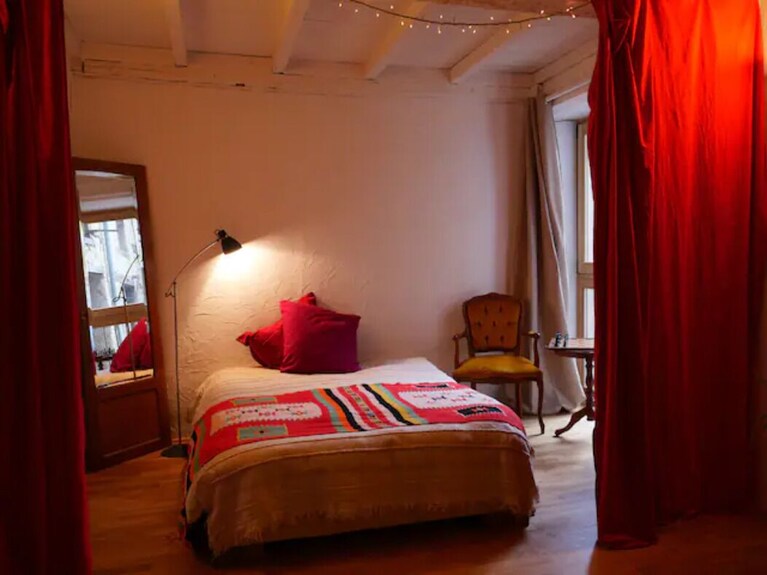 Chaleureuse Maison Avec Jacuzzi Et Vue Imprenable - Lac de Mondély