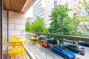 Apartamento, 1 cama de casal e sofá-cama, varanda | Varanda