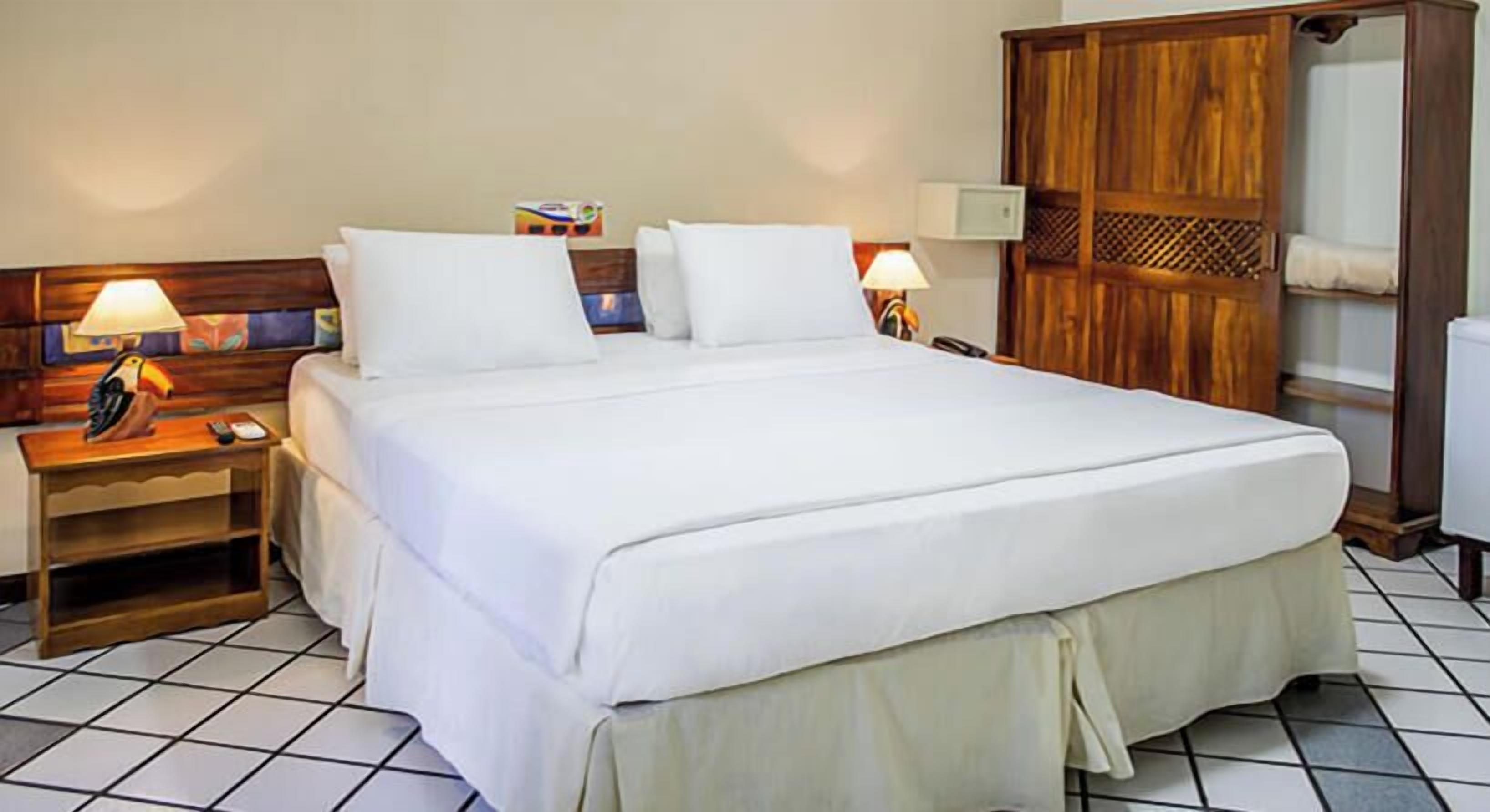 Quarto casal standard | Individualmente mobiliados
