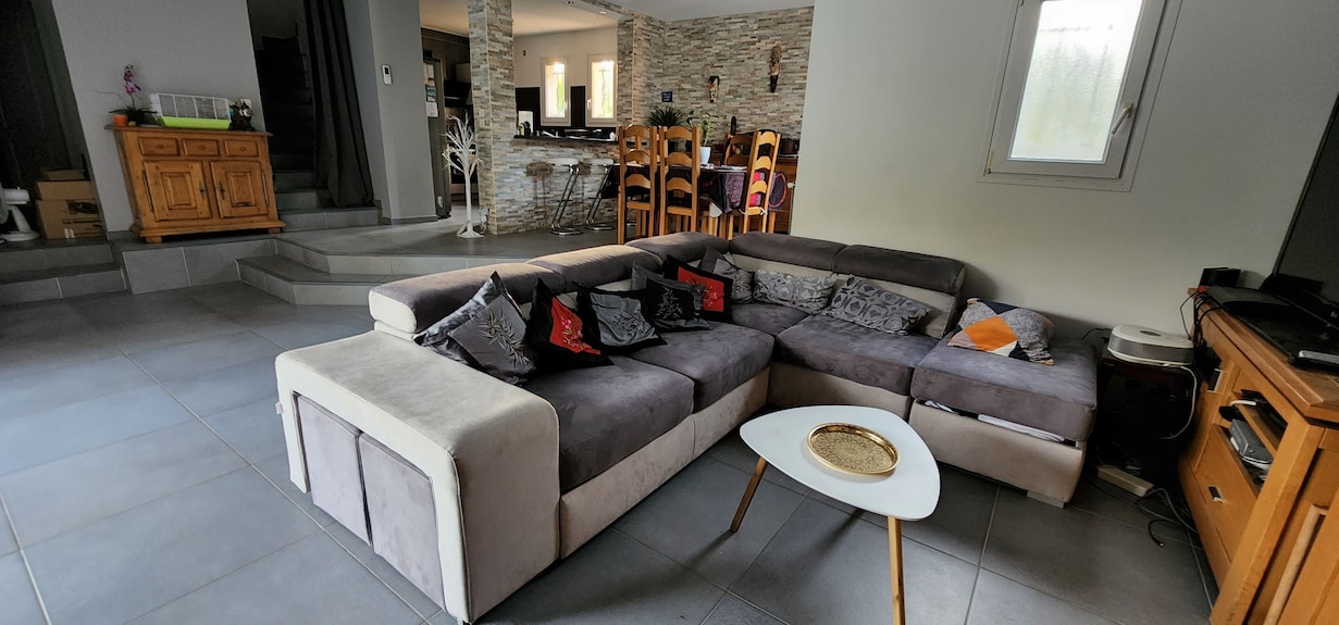 2 Bedrooms With Private Bathroom And Kitchen In Shared Villa With Swimming Pool - French Riviera