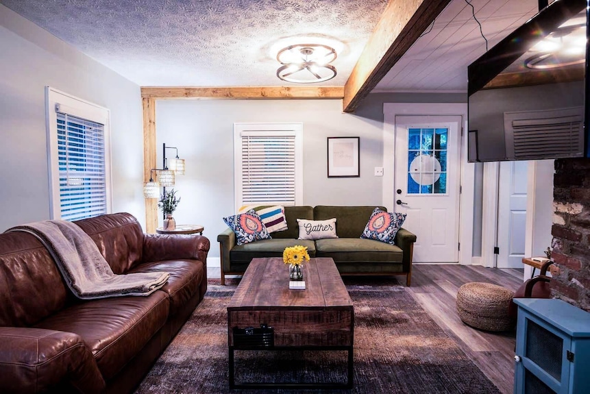 Renovated, Pet-friendly, Near Nashville. - Indiana (State)