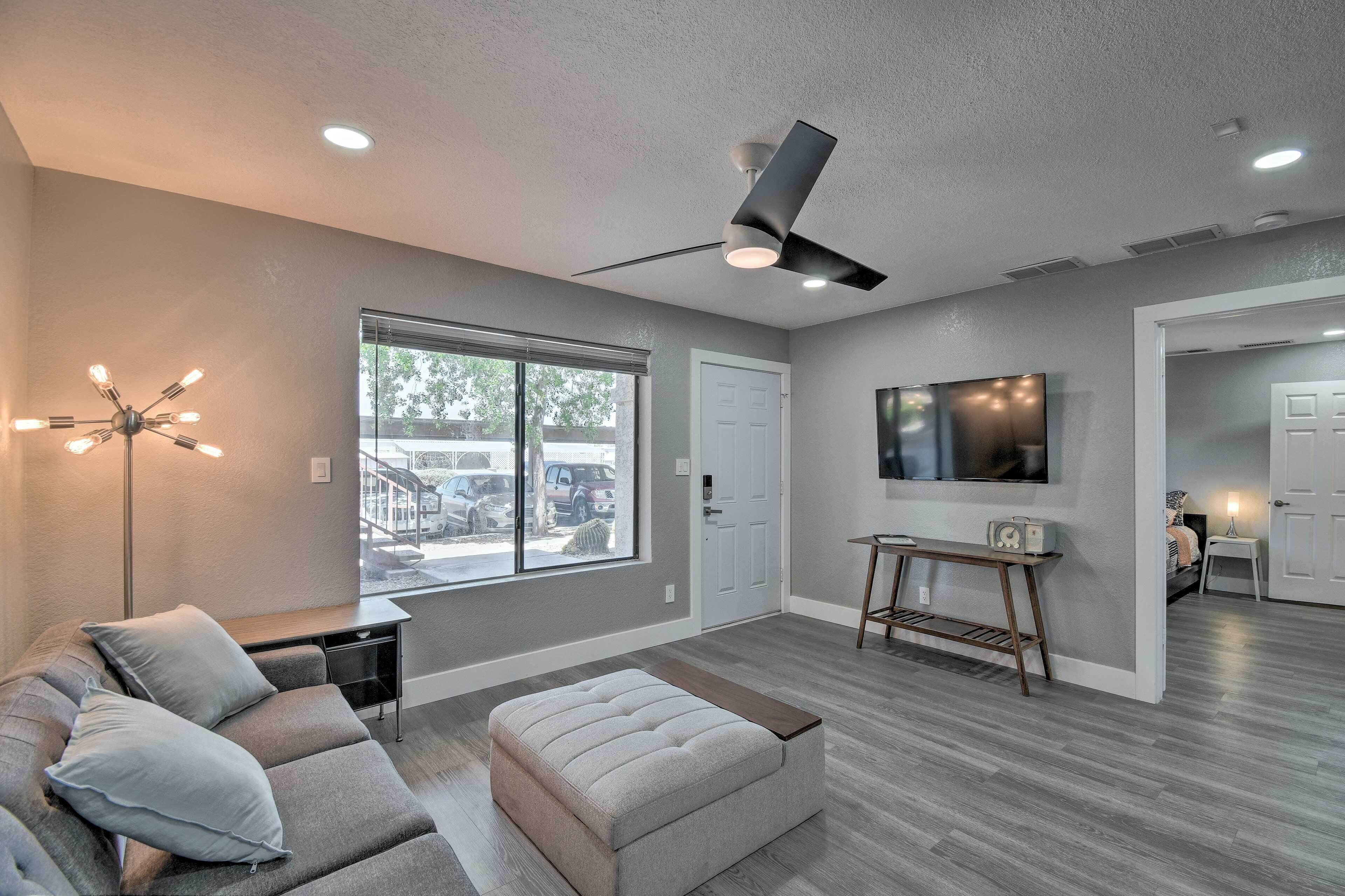 Peaceful Apache Junction Condo ~ 1 Mi To Downtown! - Lost Dutchman State Park, Apache Junction