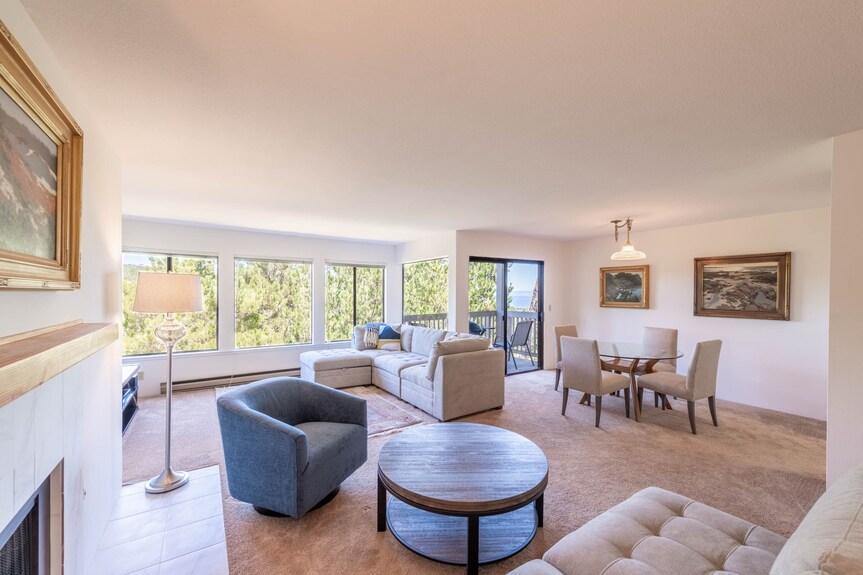 "Sea Pine" Penthouse Just Inside The Gates Of Famous Pebble Beach - Monterey