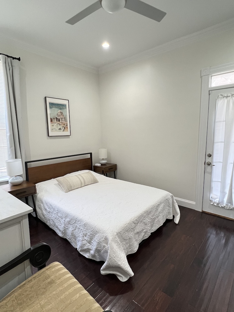 Upscale Home In Lincoln Park Minutes From Downtown - Chicago