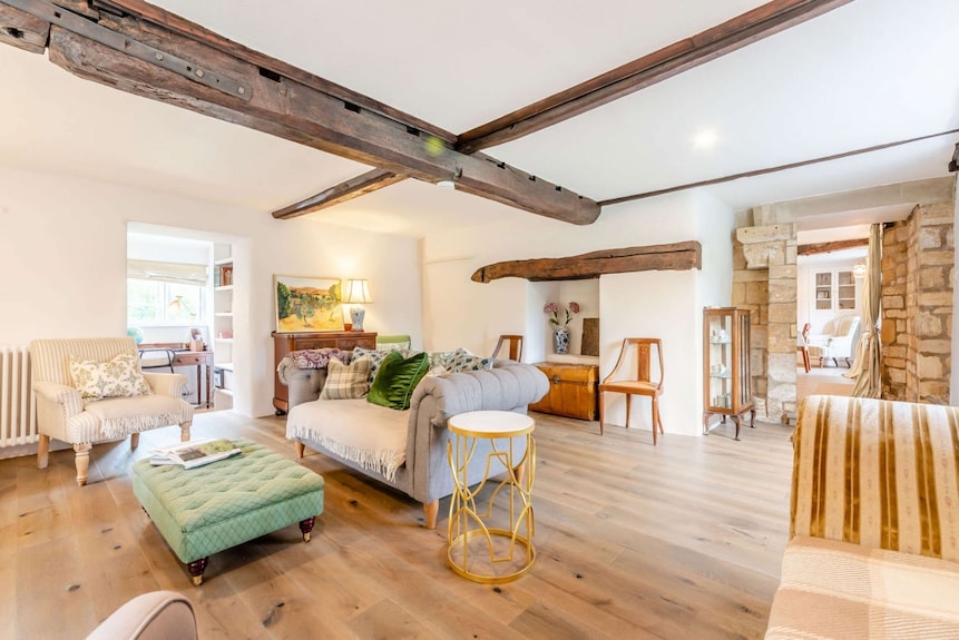 Three Bedroom Pet Friendly Holiday Home In The Cotswolds - Norman Chapel - Oxfordshire