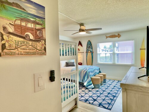 Ocean Views And Heated Pool Newly Updated 2br, 2.5ba Condo - Cocoa Beach, FL