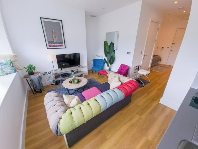 Page 256 By Ja'mo With King Bed And Free Parking - Maidenhead