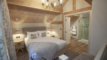 Quarto Quádruplo Deluxe | Secretária, secretária adequada para computadores portáteis