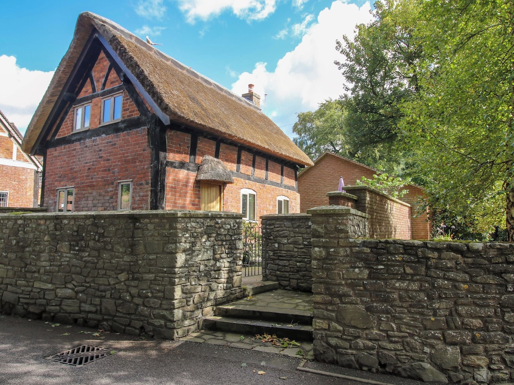 Manor Cottage - Church Stretton