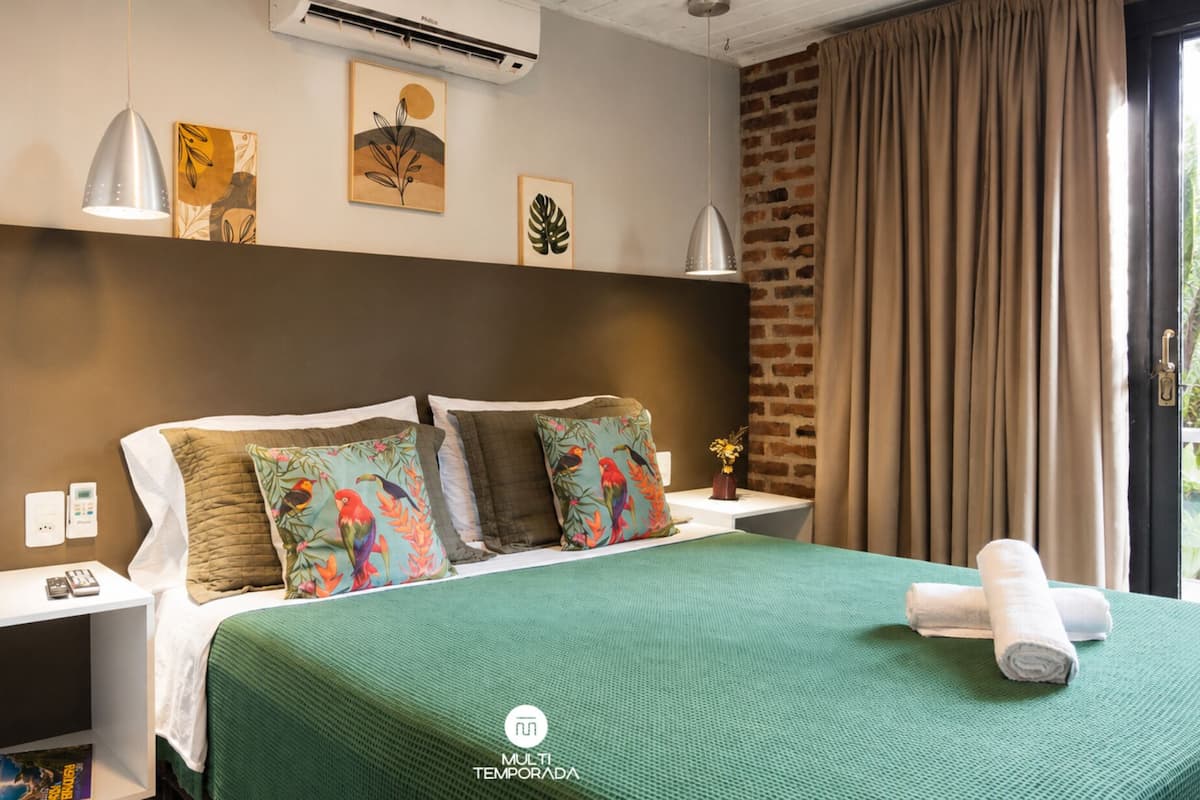Studio Terra - Ibiraquera Life | Roupa de alta qualidade, secretária, cortinas/cortinados opacos